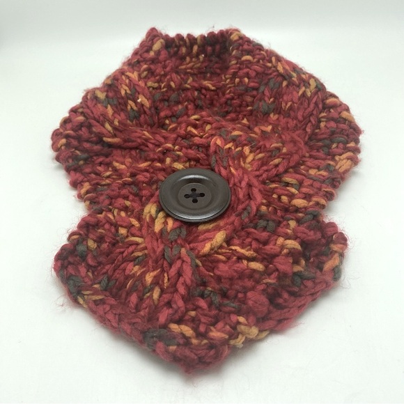 Fossil | Accessories | New Fossil Red Knit Collar Scarf With Big Button ...